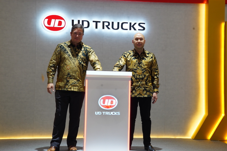 Tandai Kiprah 50 Tahun di Indonesia, UD Trucks Luncurkan Quester 350 ESCOT Euro 5 di GIIAS 2025